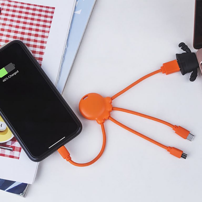 Octopus: El cable multi-conector sostenible y personalizable - Maelan
